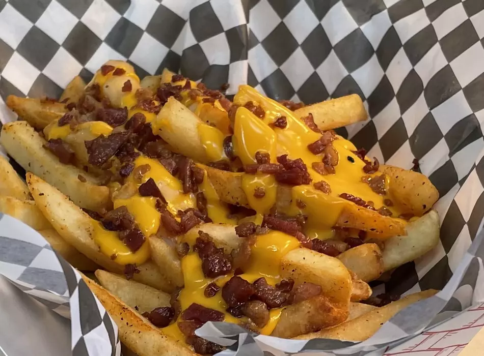 BIG DOG EATS | Food Trucks In | Warwick RI