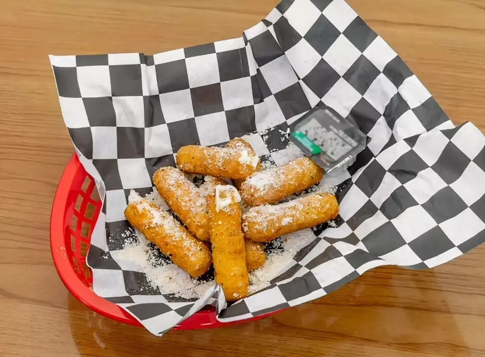 The Hyde Out Mobile Diner | Food Trucks In | Acworth GA